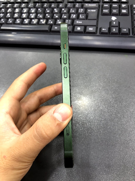 Iphone  13   ideal xolatda