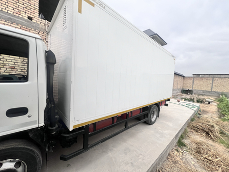 Isuzu  2017 gaz balon ornatilgan