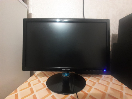 Nastolniy computer Samsung manitor Avtech protsessor