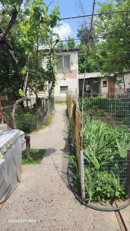 Продается земельний участок