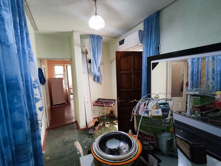 Kvartira 3 xonalik sotiladi narxi 20000$