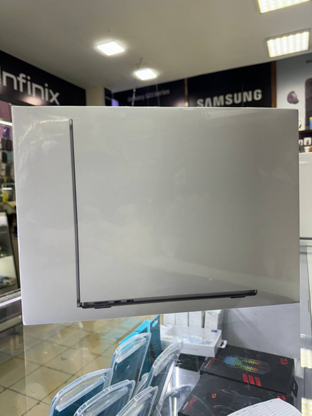 MacBook Air 2023 M2 8/256 Новый Yengi