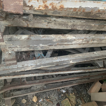 Продаём кирпич, мармар, ванна, метал(чугун), газ плита