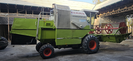 Claas dominator 130 sotiladi
