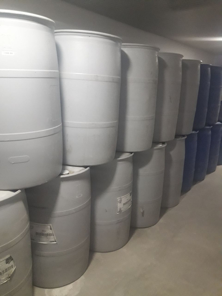 200litrli Bochkalar