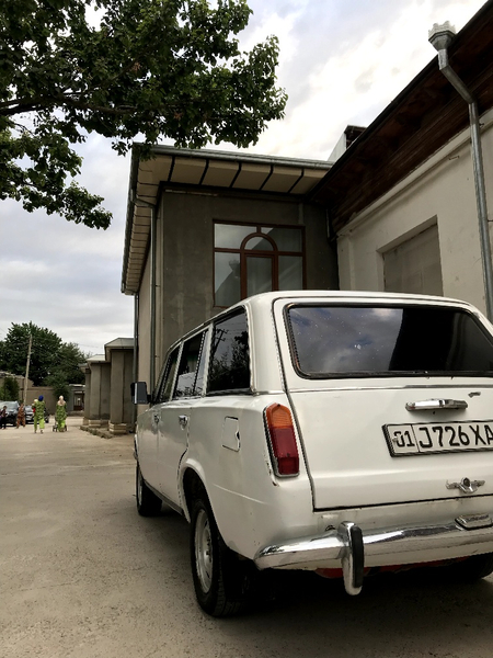 vaz 2102 sotiladi