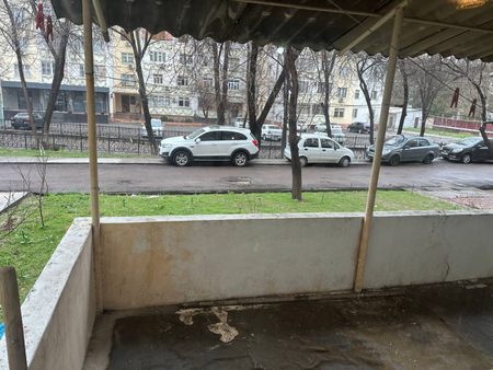 111м2 Продется под офис квартира М.Беруний
