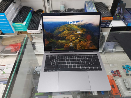 Macbook Pro A1990 i9-9880H, 16-512gb, VGA RX 560x 4gb