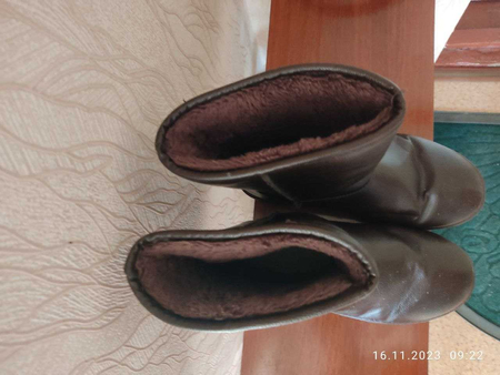 Продам Детские Сапоги Уги для Мальчика