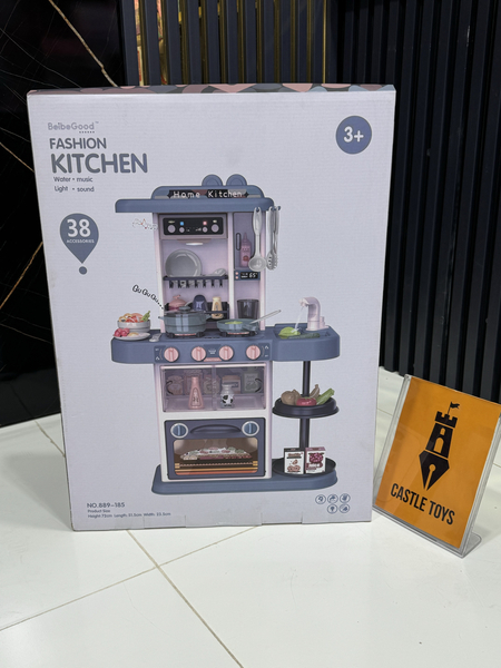 ДЕТСКАЯ КУХНЯ 38 шт 72х51.5х23.5 см Качество очень хороше Castle Toys
