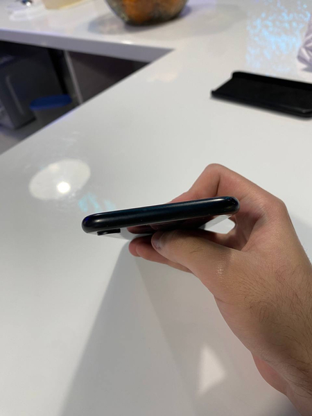 iPhone XR 64 gb