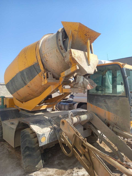 Beton qorgich moshinasi