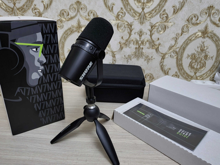 Микрофон Shure MV7