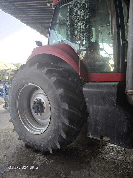 Case IH Magnum 255