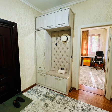 Продается 3/2/4 Авиасозлар, Лисунова, Кадышева Яшнабадский район