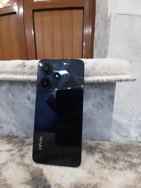 Infinix Hot 30 i