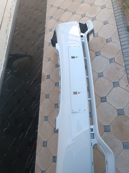 Jentra bamper rabochi aybi rasmda korsatlgan