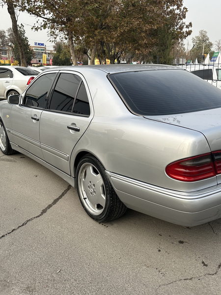 Mercedes w210 srochna avtomat
