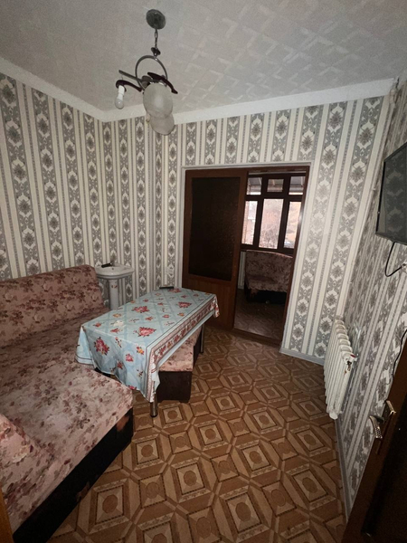 Сергели 3 4/2/5 балкон 2×6, торец, 94м2  82000 у.е
