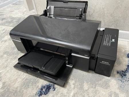 Продам цветной струйный принтер Epson L805