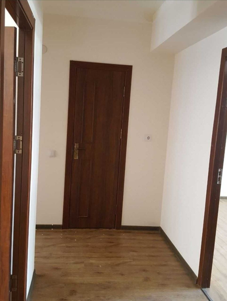 Sergeli 3 bekat 2 xonali hamma sharoitlar bor 350$ oila razdelni