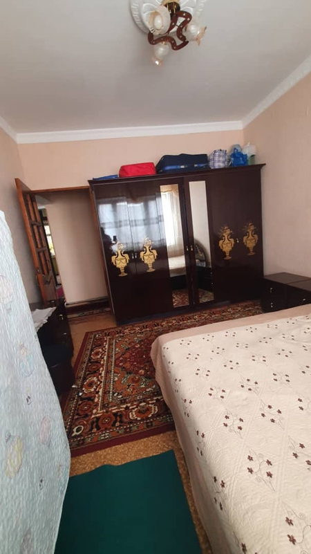 3xona 5etaj 14mikrayon 16dom yol yoqasi srochna