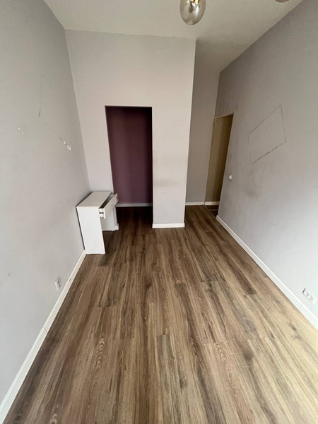 Срочно продается квартира 40 кВ на Чилонзаре.