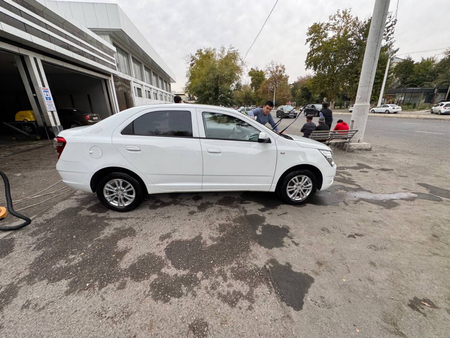 Koblt sotiladi 2022 oq 35000 yurgan toza pult vidio regis,manitor