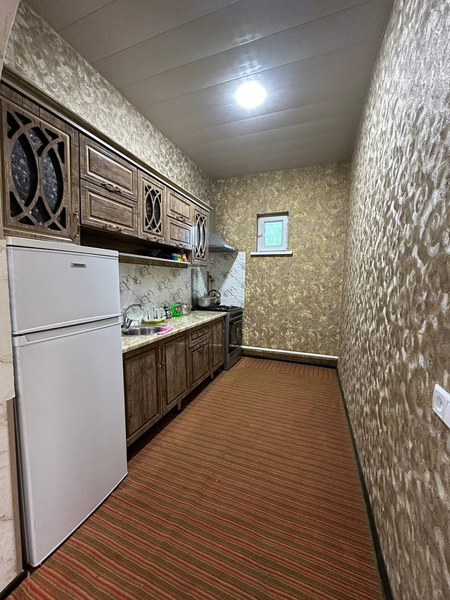 Oilaviy dacha. Oqtosh
