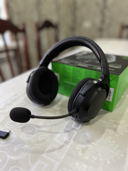 Naushnik Razer Barracuda X