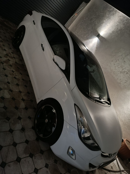 Продается машина Hyundai Elantra GL full