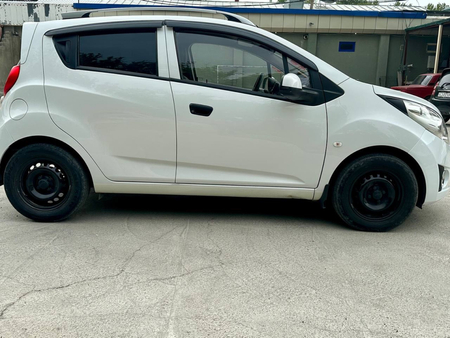 Spark sotiladi 1 poz