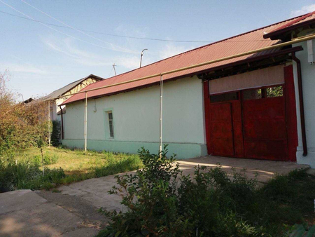 Продаются 2 дома с общим двором Юкори-Чирчикский р-он Янгибазар