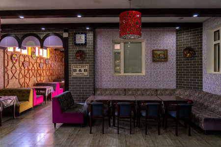 Gallery Hostel And hotel 50 000 sum bir kun uchun kelishiladi