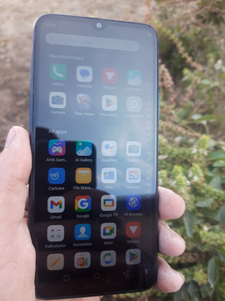 Salom infinx smart 6 3 ga 64 lik telfoni shishasi singan ishlashga