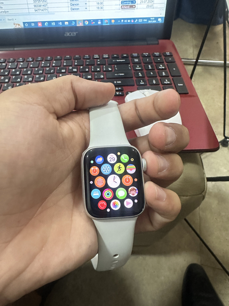 Iwatch yengi Narxi azgina otb beriladi
