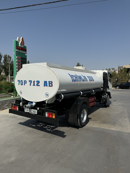 Isuzu Vadavoz 2011