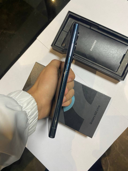S 22 ultra 12/256 dubai orginal