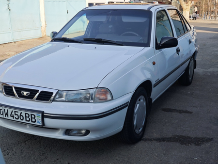 Нексия 1 экспорт вариант 1.5 DOHC 16 клапан