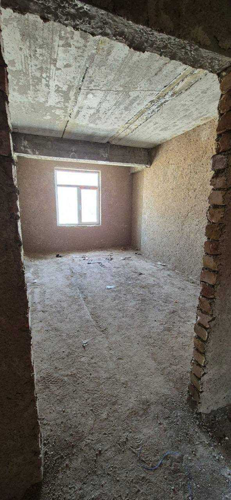 2х комнатная квартира на 5 этаже  45кв/м, в Самарканде