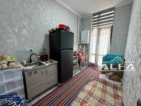 1 xonali 40m² 4-qavat uy sotiladi