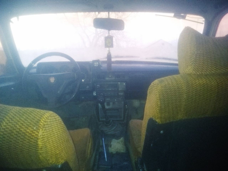 volga 2410 sotiladi