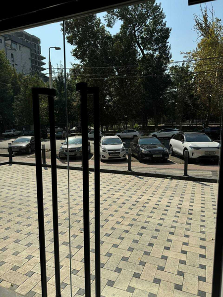 Аренда помещение с евроремонтом рядом с парком бабура/Яккасарай!