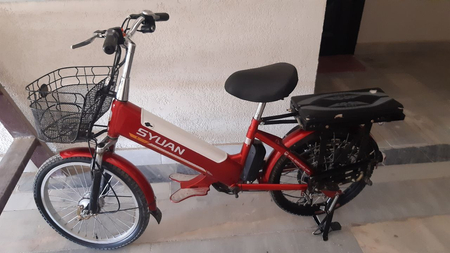 Elektromoped sotiladi