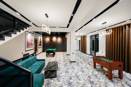 La terrasa premium house