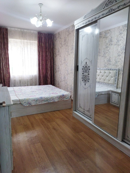 Сдаётся 2в3комнатная квартира! Максим Горький, ор-р: Гос.Саёхат, Makro