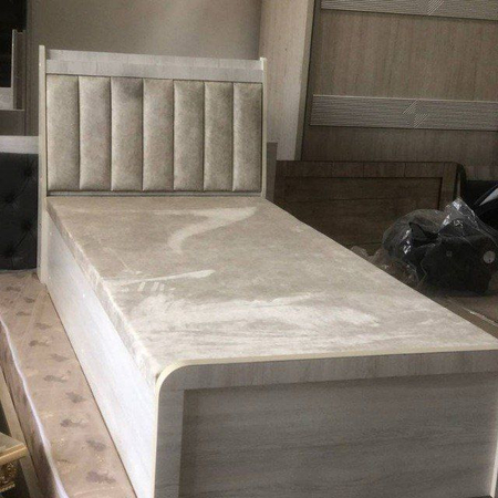 Продается кровать из первых рук качества очень хорошоя