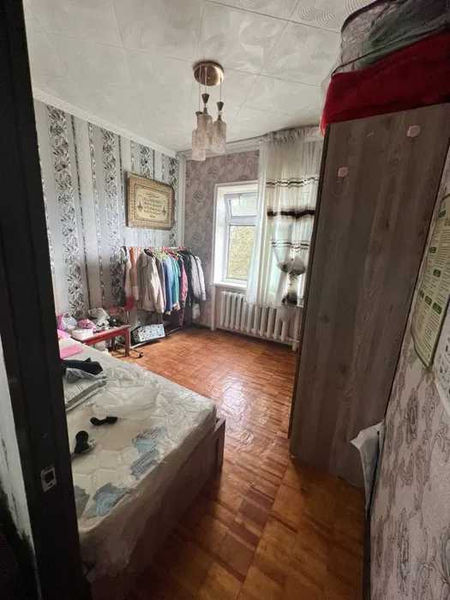 Продаётся 4х комнатная квартира удвоенный зал сергели 2
