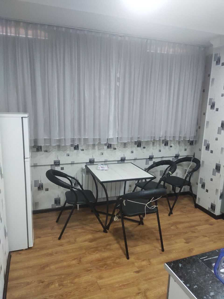 Яккасаройда квартира берилади