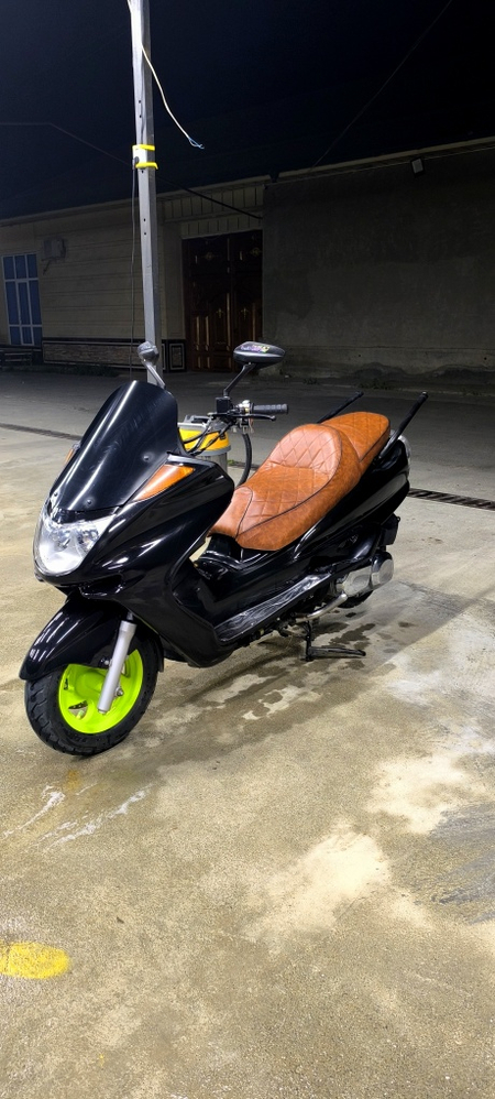 Srocno Yamaha majesty SG03J original 250cc